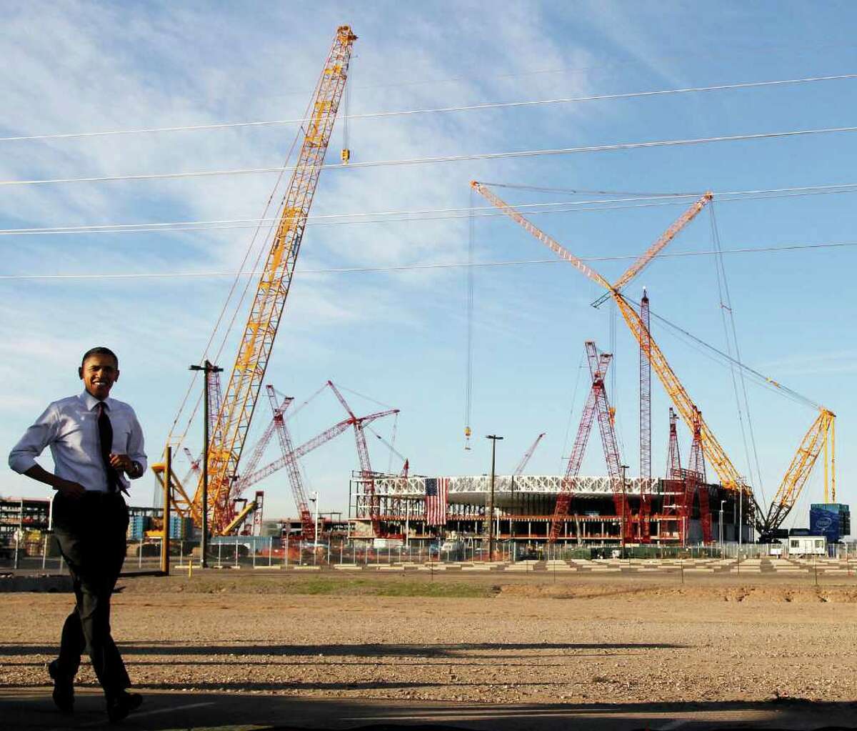 Obama, Arizona governor face off on tarmac