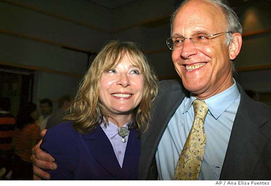 2 California physicists receive Nobel Prize / Scientists split award ...