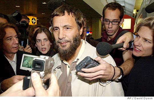 Singer 'shocked' by deportation