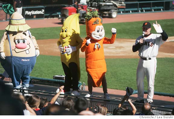 Kids coached on being healthy Giants