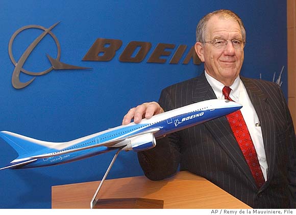 Boeing top exec out in scandal / His relations with female executive ...