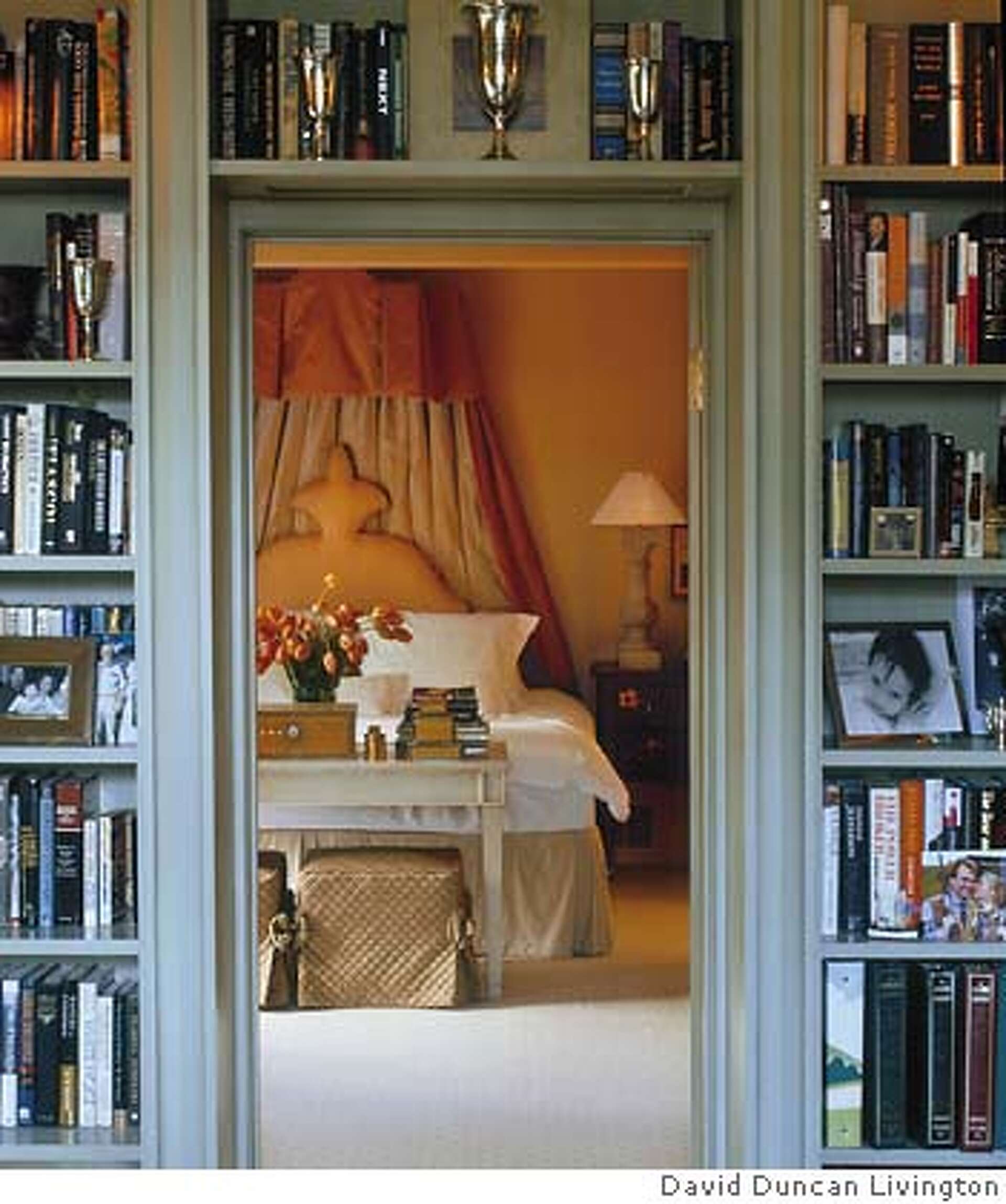 Southern French / Myra Hoefer mixes European antiques for a Southern ...