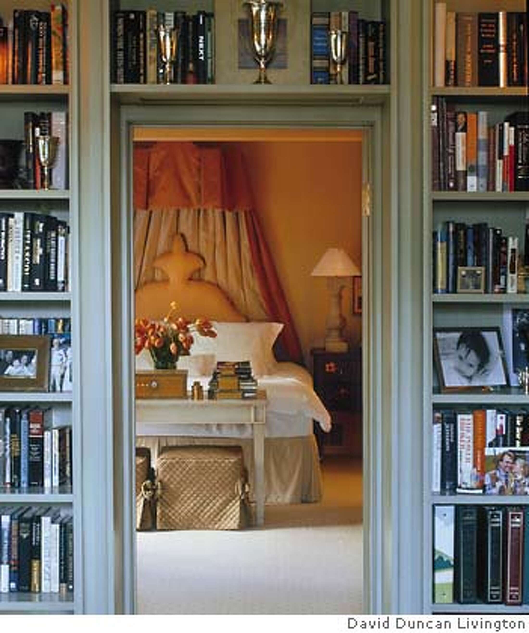 Southern French / Myra Hoefer mixes European antiques for a Southern ...