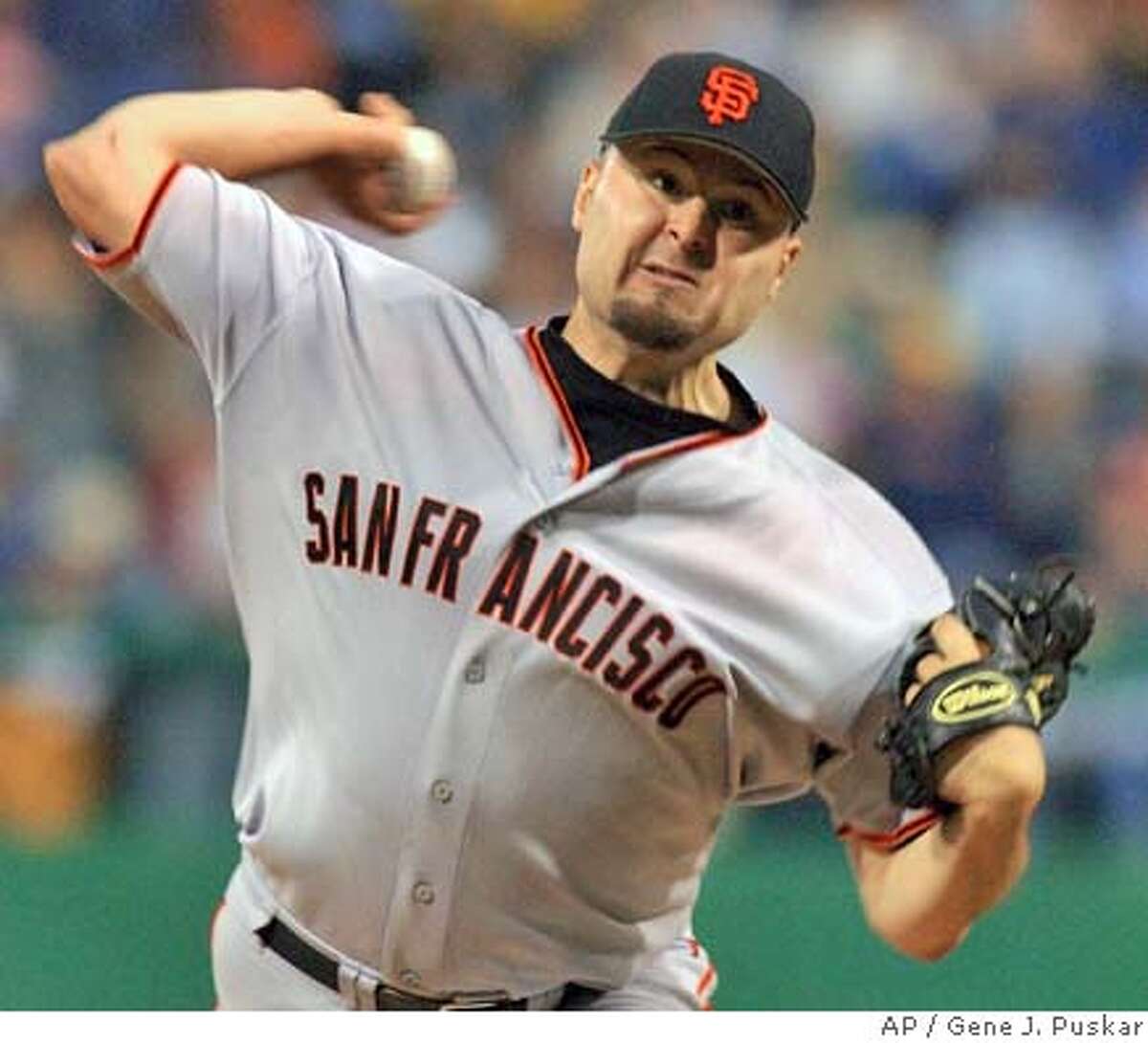 Schmidt regains control / Ace blanks Bucs, wins 15th game