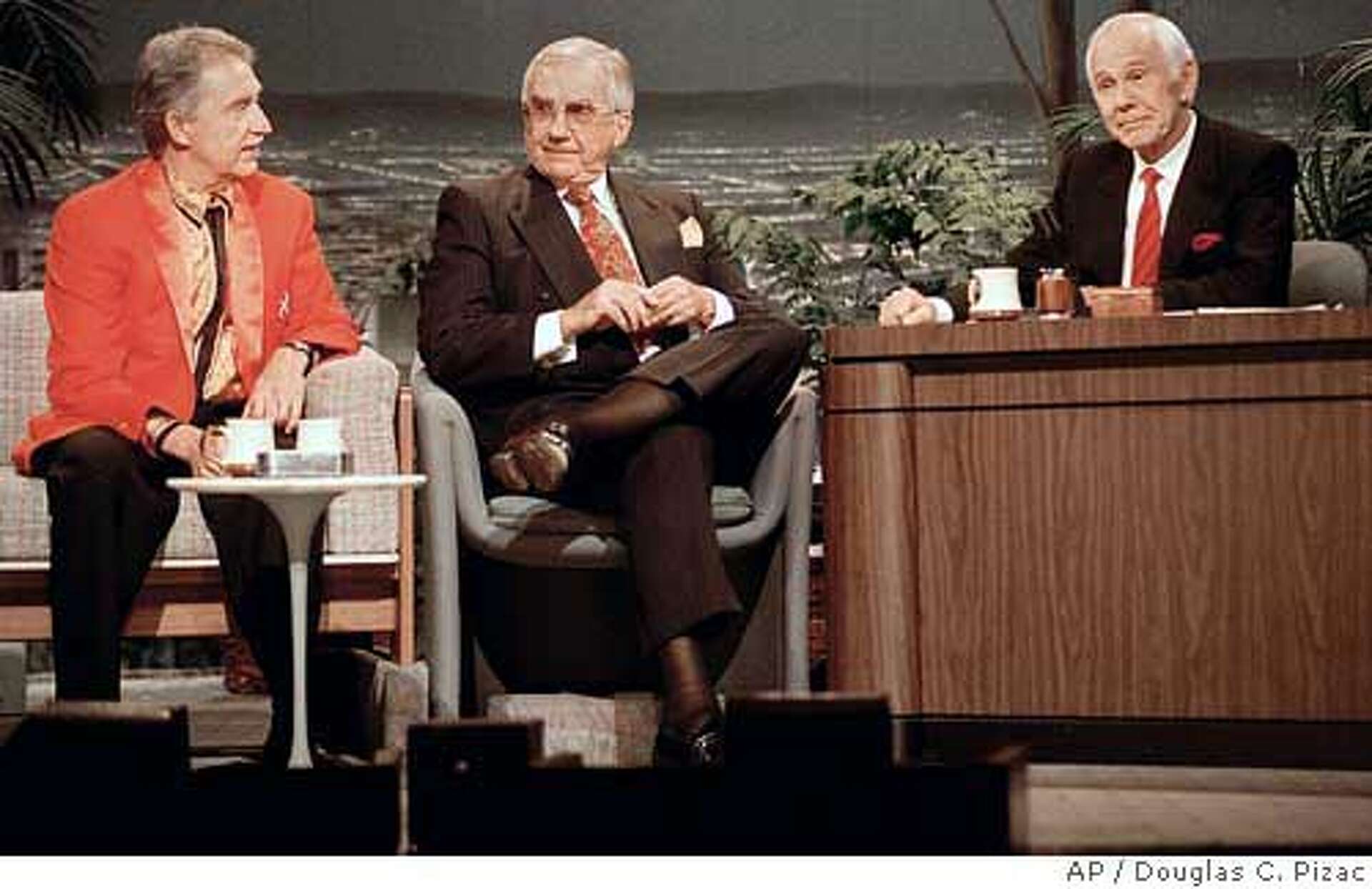 JOHNNY CARSON: 1925 - 2005 / The king of late-night TV dies / Here's ...