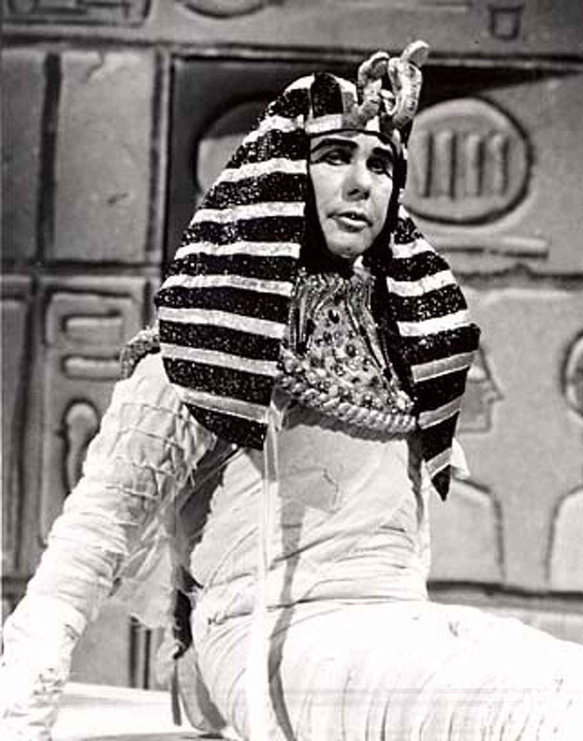 JOHNNY CARSON: 1925 - 2005 / The king of late-night TV dies / HUMBLE ...