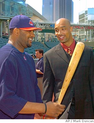 Cavaliers' Gooden finds an old friend in his new town / Power forward ...
