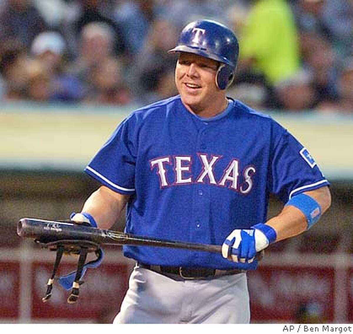 Mulder gets rocked / Rangers pound ace for 7 runs; A's now 41/2 out