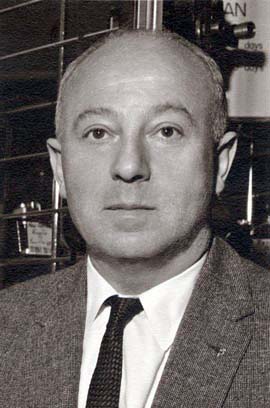 Julius Bloch -- led Brooks Camera to renown in photographic world