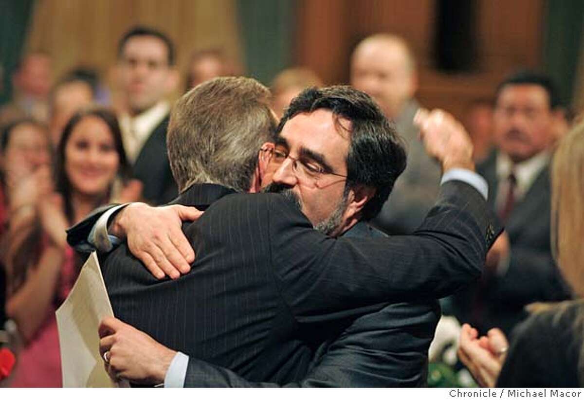 SAN FRANCISCO / Supervisors sworn in -- Peskin takes reins
