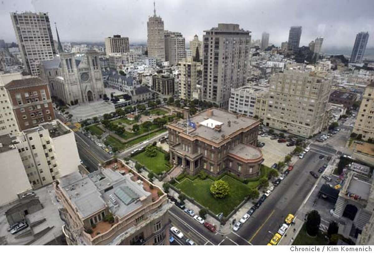 THE CHOSEN FEW / S.F.'s exclusive clubs carry on traditions of ...