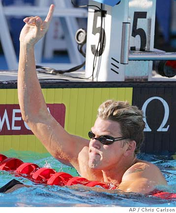 Phelps makes history / He qualifies for 6th individual event