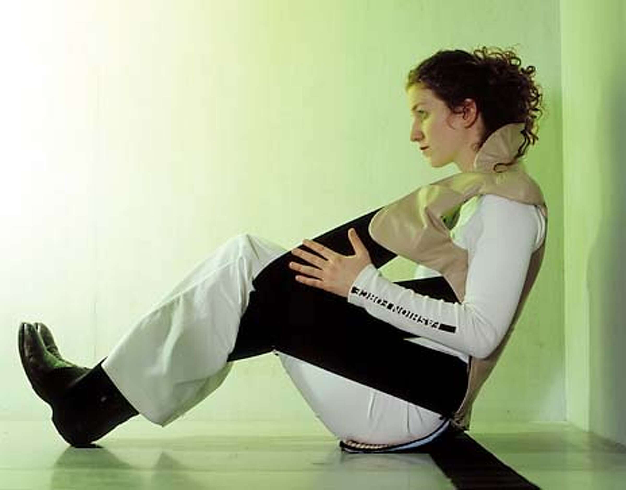 Beyond convention / Three shows redefine the boundaries of architecture ...