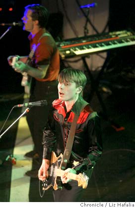 Franz Ferdinand delivers the heat in San Francisco