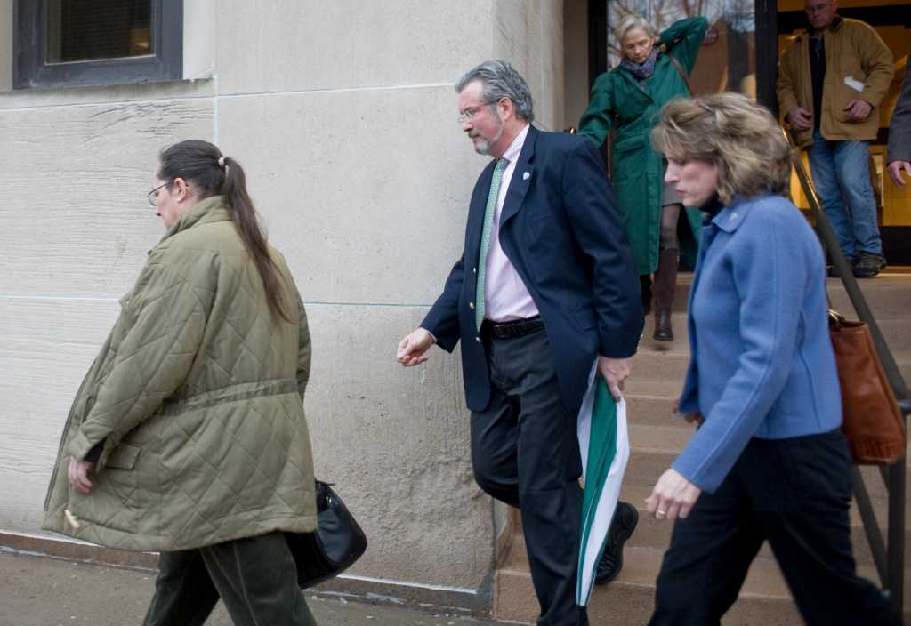 After the sentence, Petit tries to look ahead