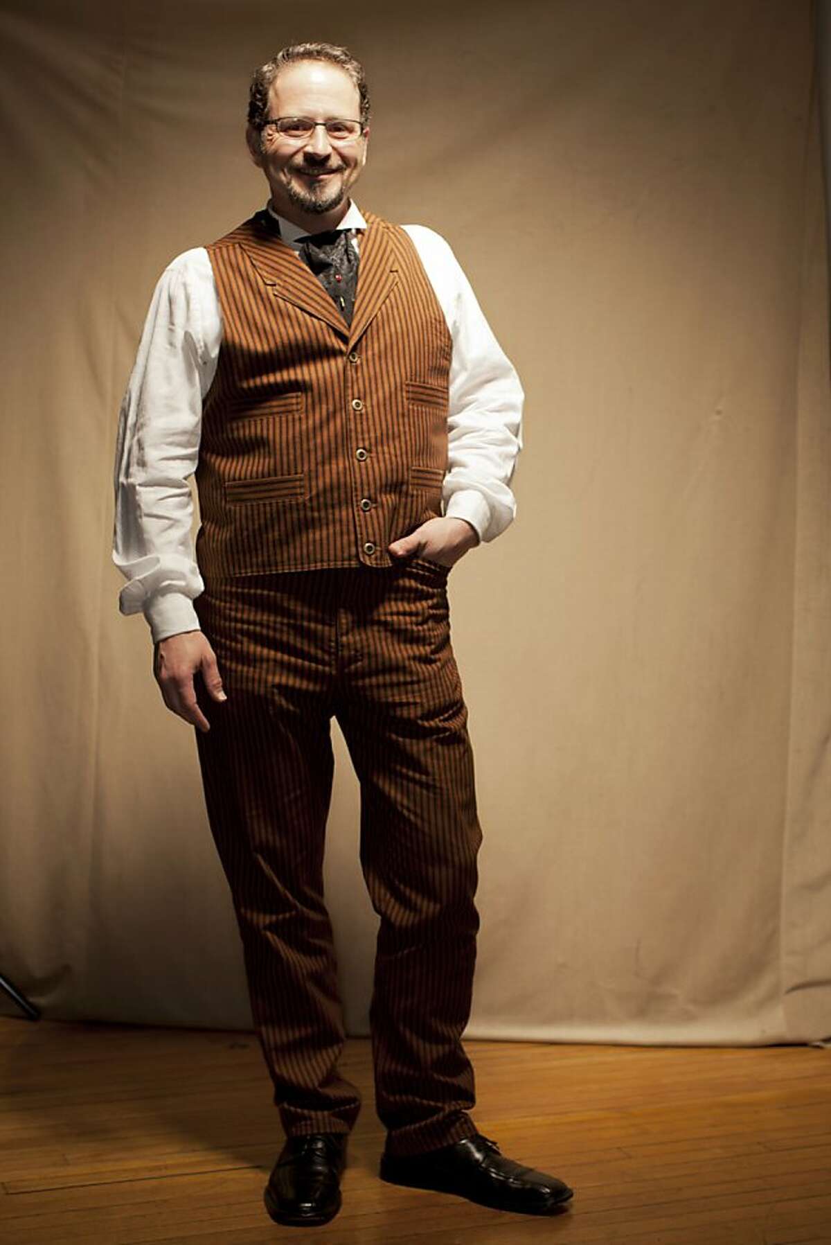 Edwardian Ball in S.F. celebrates in style