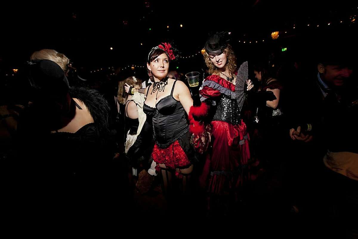Edwardian Ball in S.F. celebrates in style