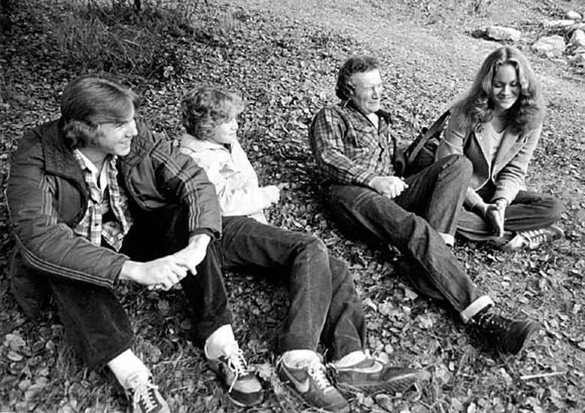 A room of one's own / Pioneer poet Eugene Ruggles faces hard times with ...