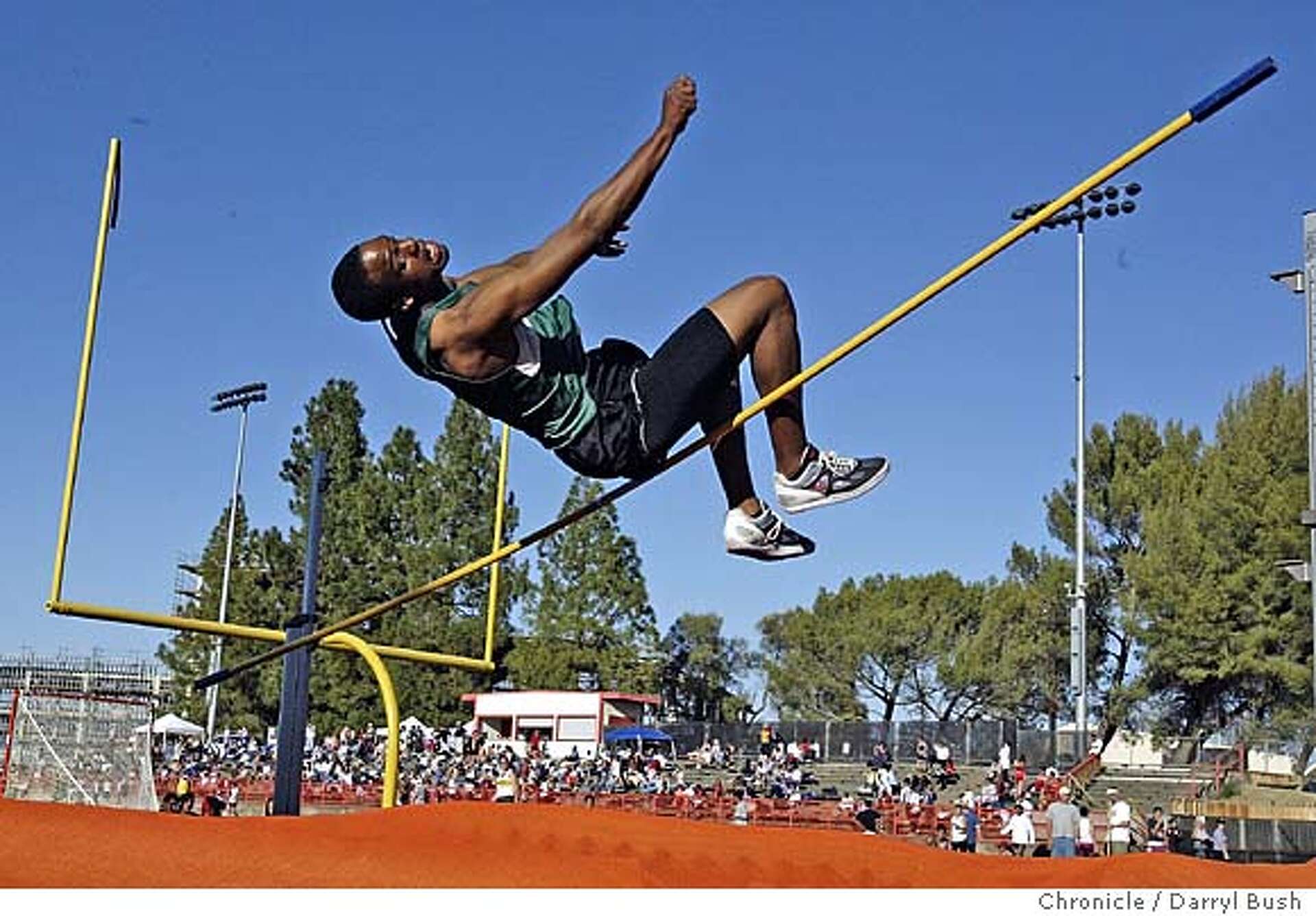 Westmoor jumper aims to make the leap to state meet / Julian Eison says ...