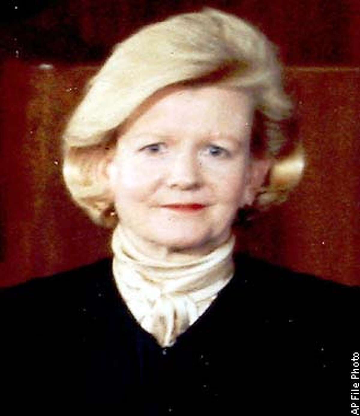 Microsoft wins antitrust battle / Judge rejects bid by 9 states for ...