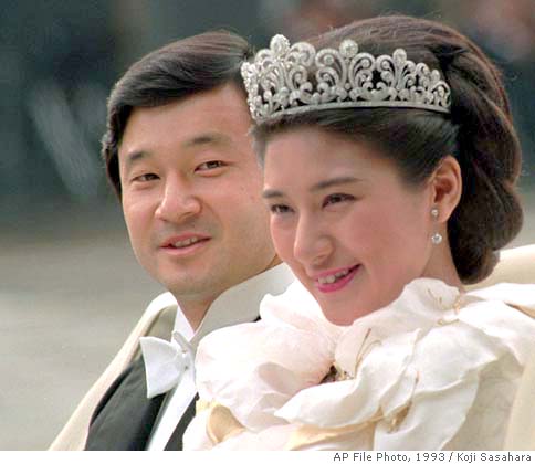 No 'happily ever after' in Japan / Public believes bureaucrats caused ...