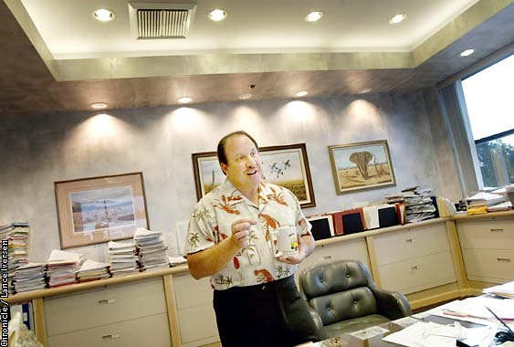 Call in Pittsburg to 'Stop Seeno' / Developer at center of city elections