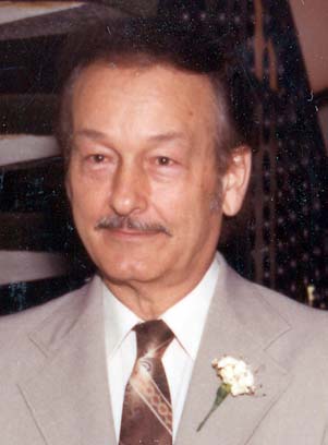 Donald Holliday - popular barber in S.F. for 50 years