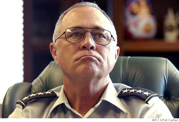 General seeks boost for Latin American armies / Top official at U.S ...
