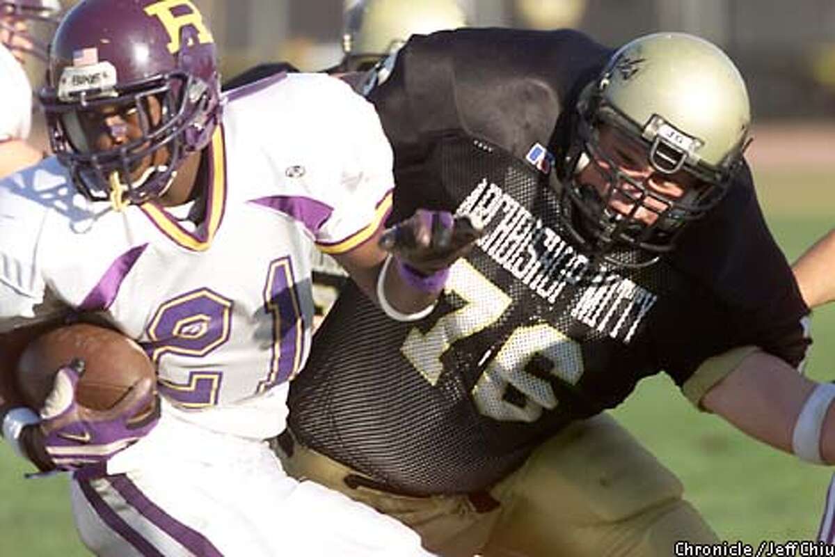 Riordan's multitalented Wright keeps eye on football playoffs