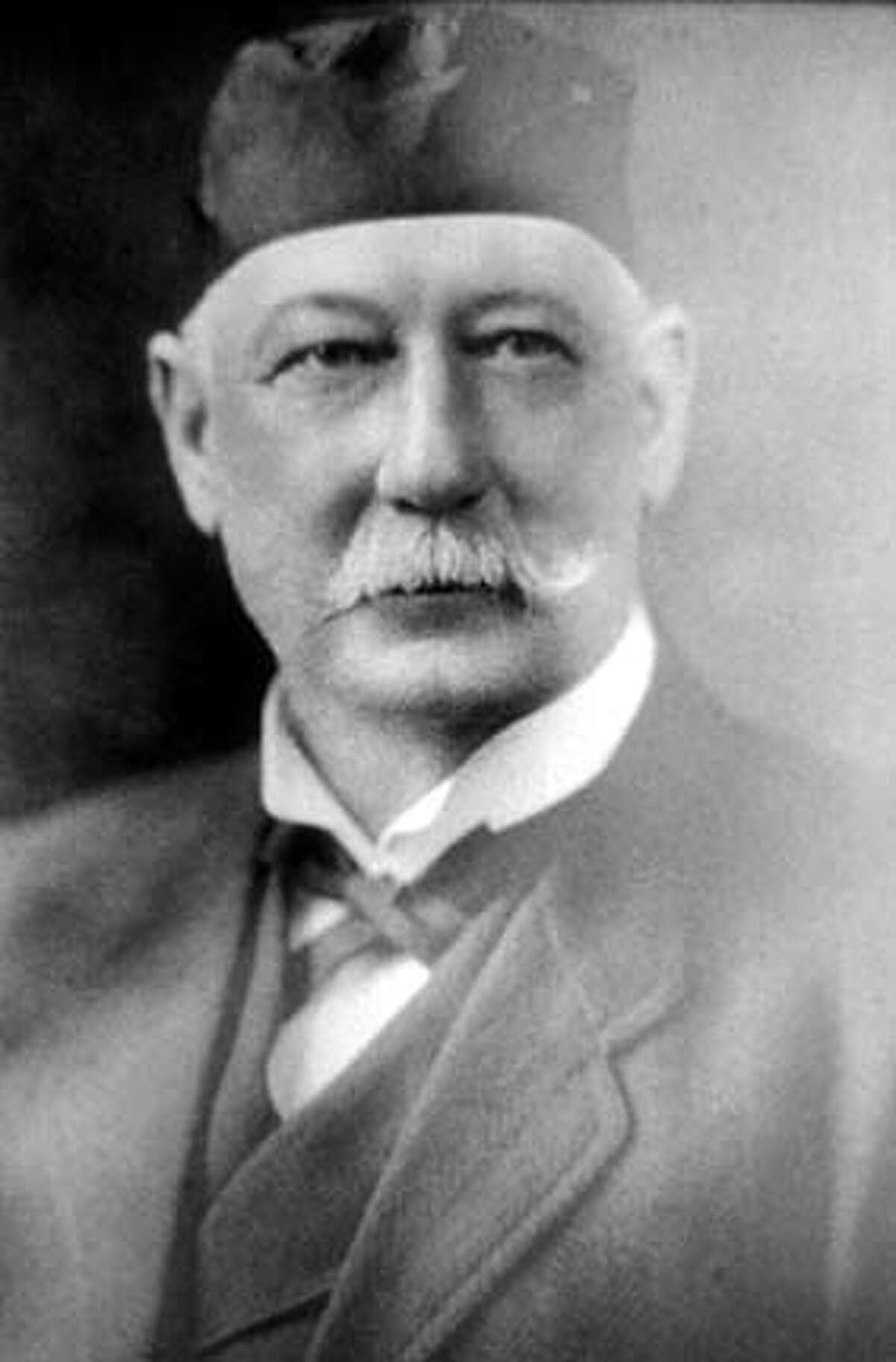 SIGNATURE STYLE / Joseph A. Leonard / Suburbs in the city / Architect's ...