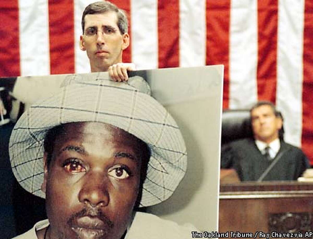 Fugitive cop at trial's core / Veteran's absence a hurdle to ...