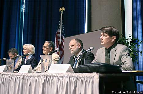 Unknown candidates show their faces / 250 turn out in S.F. to meet ...