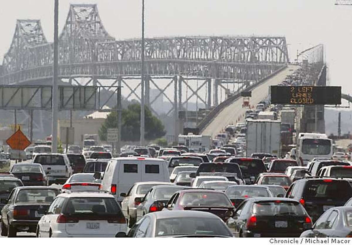 SAN FRANCISCO / Bay Bridge standoff ends after 13 hours / Man detained ...