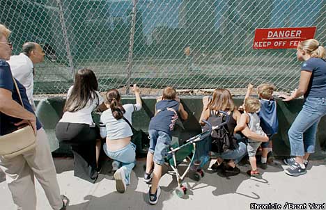 9-11-01 / Looking Back, Looking Ahead / A nation remembers / U.S ...