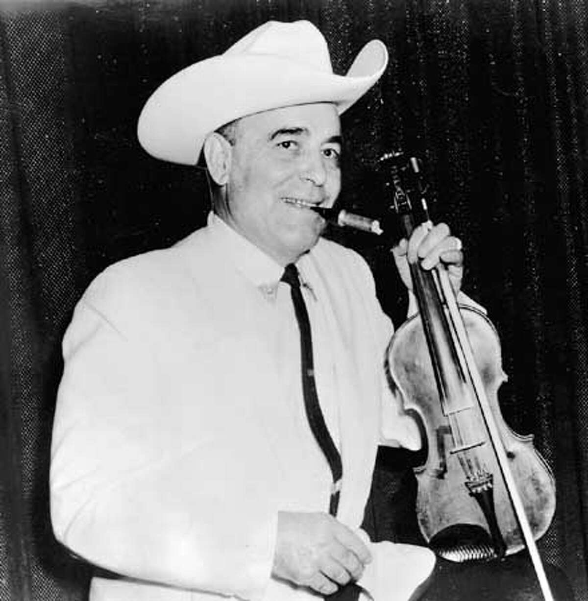 A tribute to 'best damn fiddle player in world' / Haggard to pay homage ...