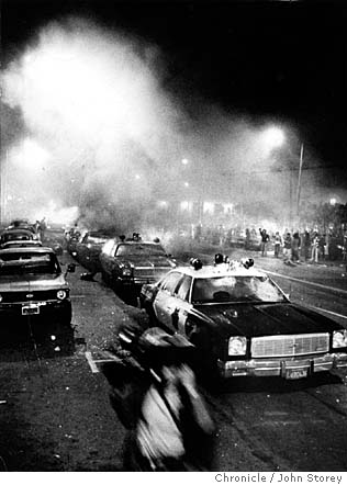 Dan White verdict sparks riot