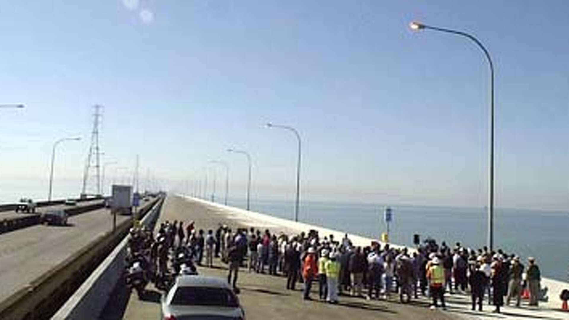 Expanded bridge set to open early / San Mateo Bridge miseries about to ...