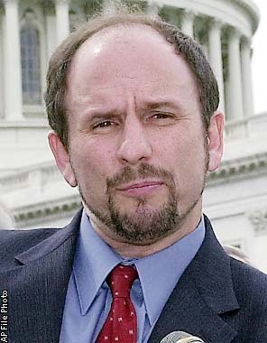 U.S. senator killed in plane crash / Democrat was battling for re-election