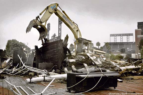 New neighborhood scuttles restaurant / Park, offices to replace sailing ...