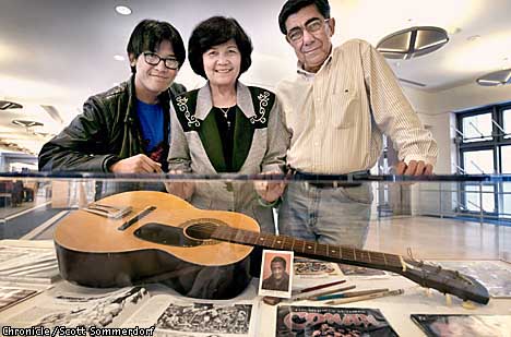 THE ARTS / Son pays tribute to his artist dad / He was known for comic ...