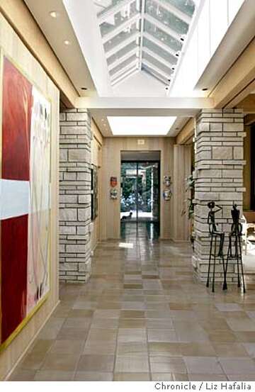 SIGNATURE STYLE / Goody Steinberg / Letting in the light / Silicon ...