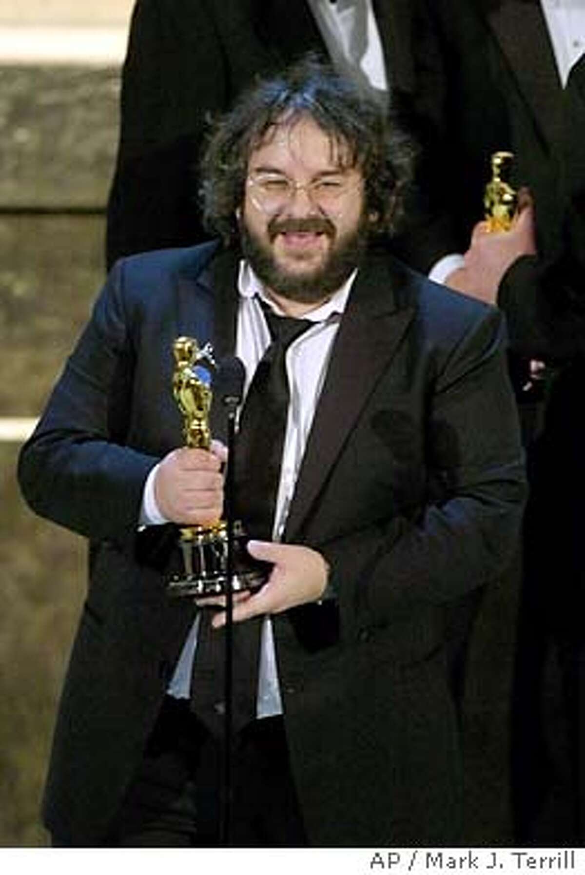 Lord of the Oscars / Middle Earth trilogy sweeps, winning 11 categories