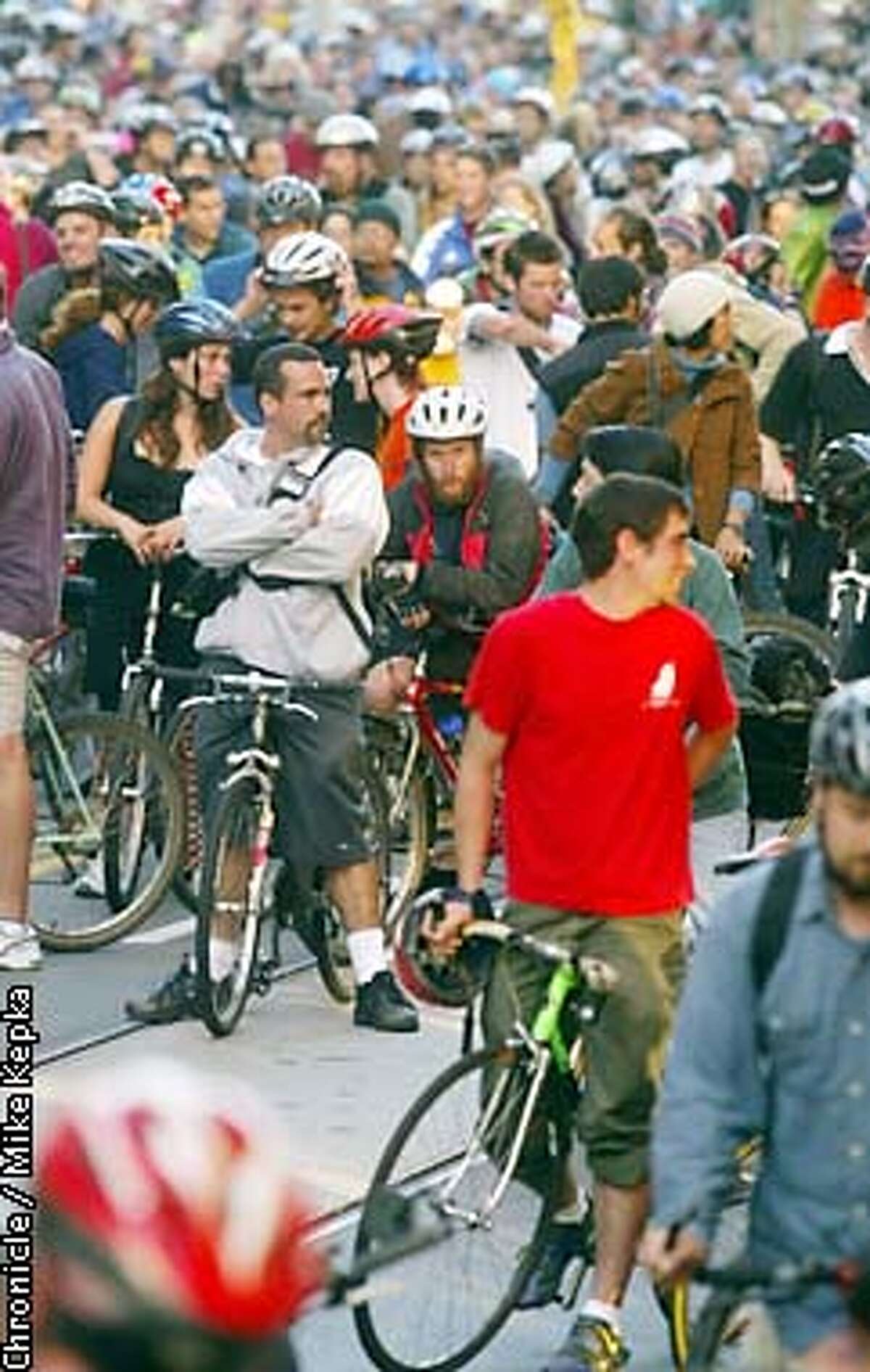 Cycle of conflict / Boisterous Critical Mass bicycle ride caps S.F.'s ...