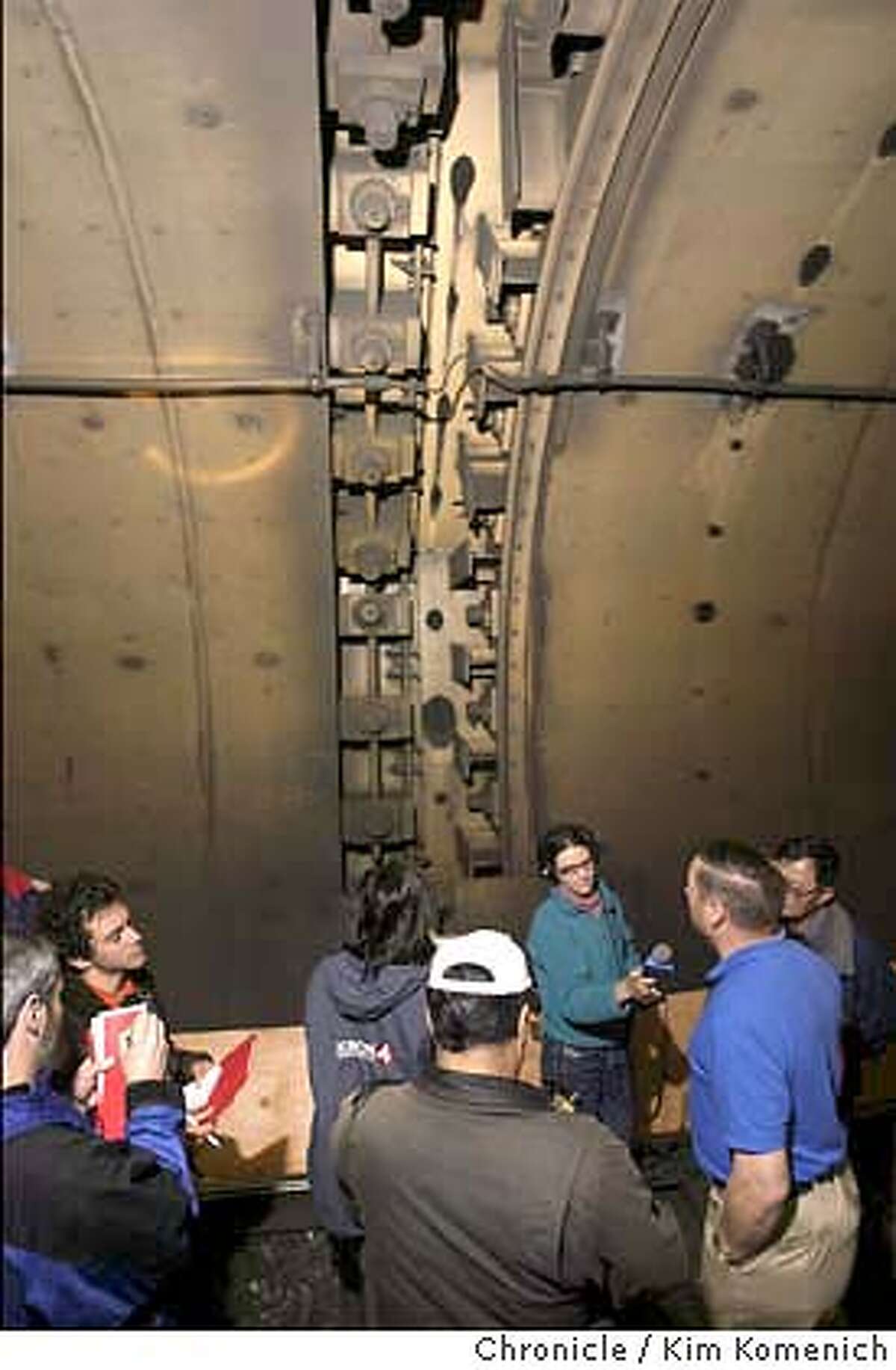 SAN FRANCISCO - OAKLAND / BART warns of possible leaks in Transbay Tube ...