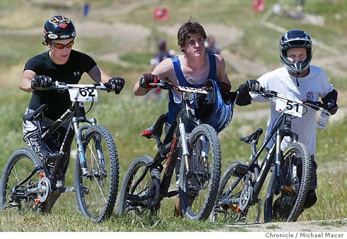 Tour de daredevils / Mill Valley cyclist's young team of mountain ...