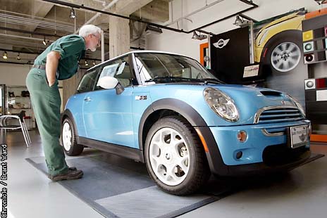 Little car has big fans in Bay Area / New version of Mini mighty popular