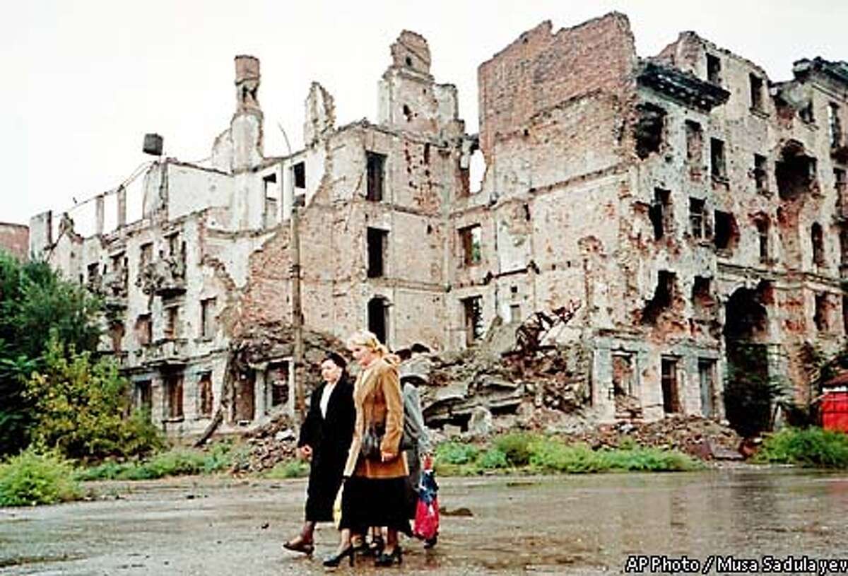 Chechnya's at war, but Russia denies it / Refugees won't swallow ...