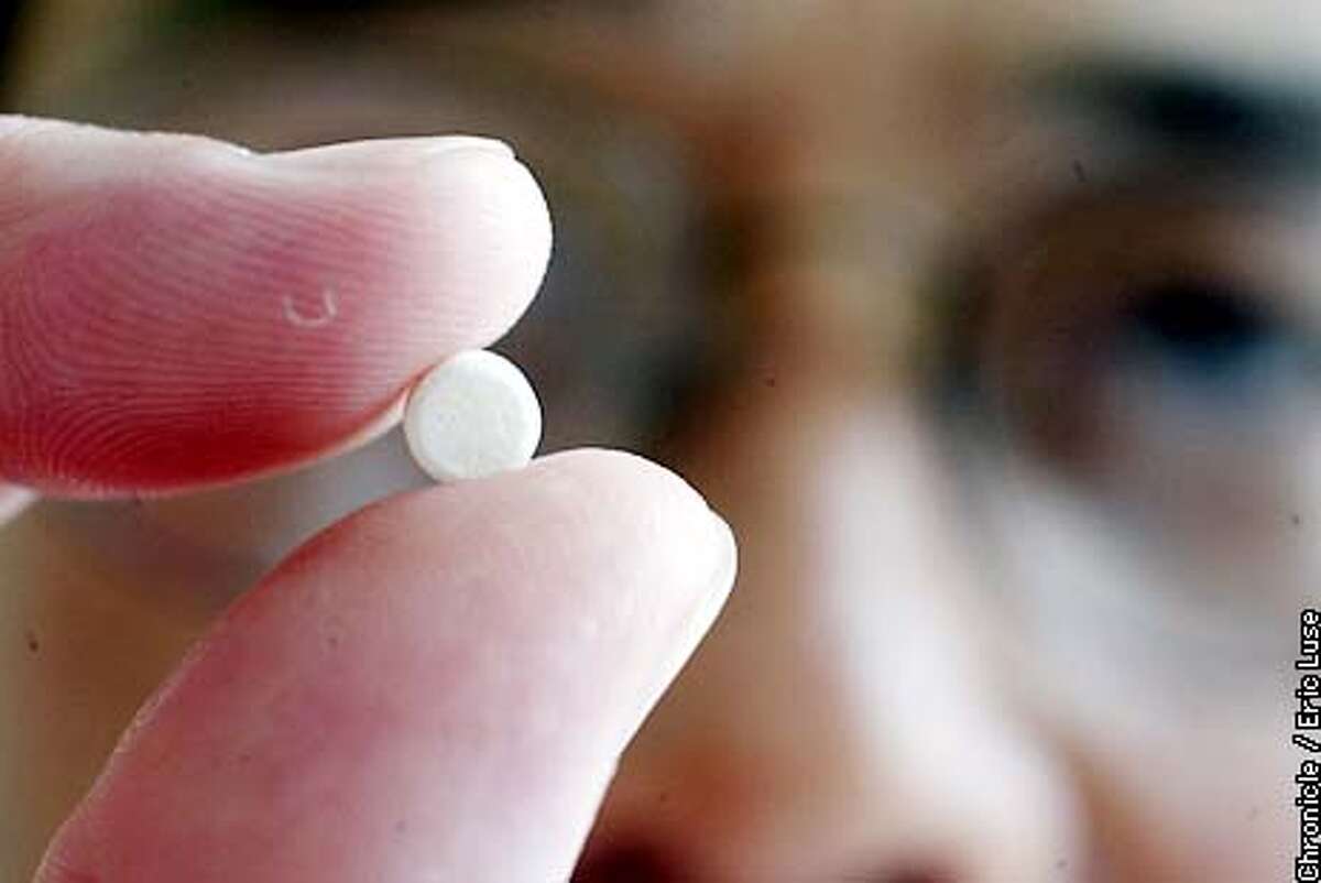 Customers line up for iodide in case of nuclear attack / Health experts ...