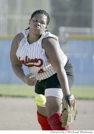 SPORTS / Pitcher keeps Skyline on top of the game