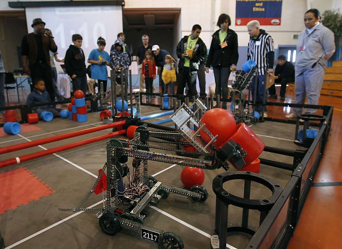 Robot-makers vie at Vex Robotics Competition